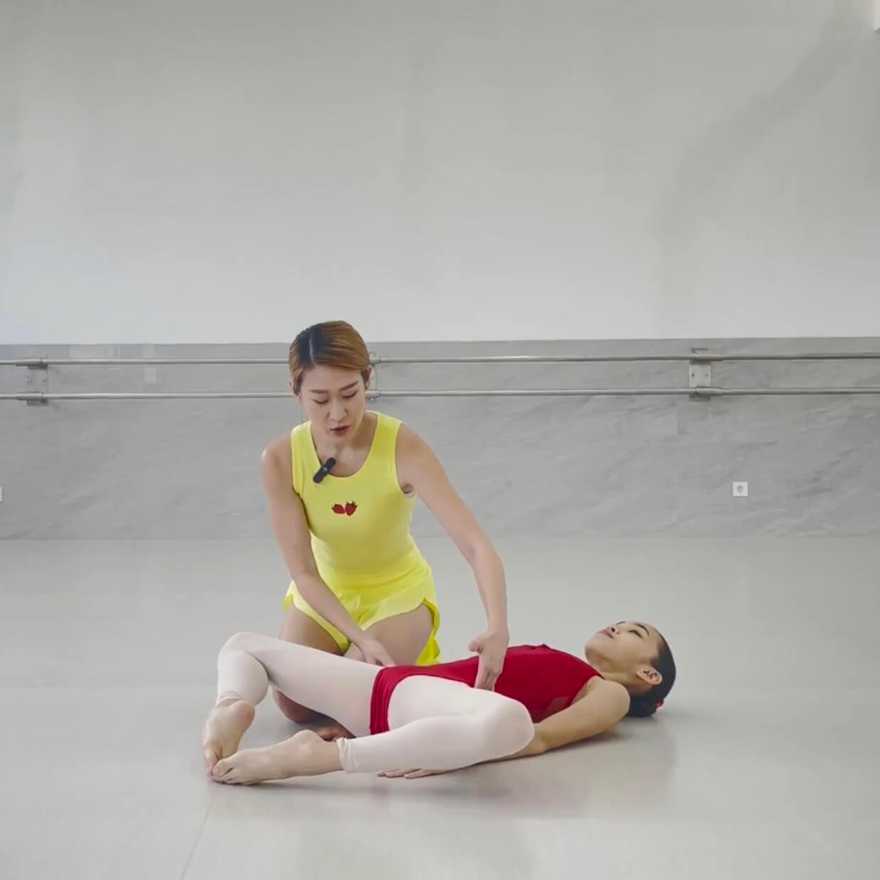 Body Conditioning – Hips Stability 1 – Claresta Alim ballet coaching