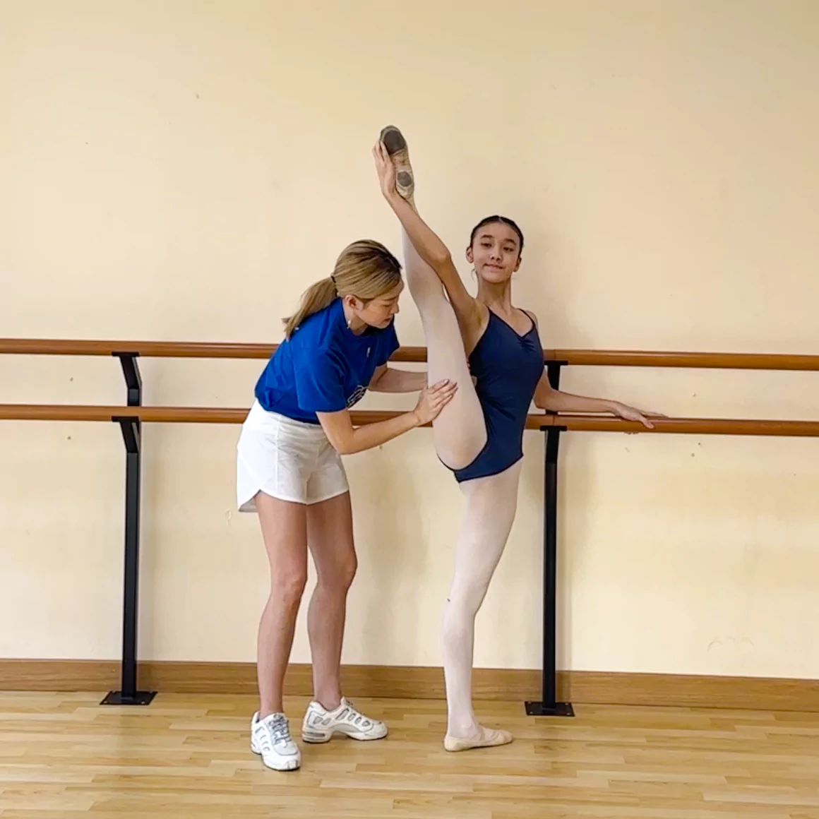 Improving your ÉCARTÉ line 1 – Claresta Alim ballet coaching